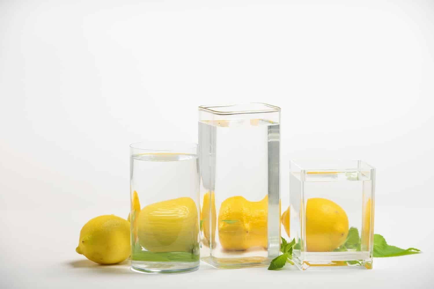 Citron: Les bienfaits de l'eau citronnée pour renforcer le système ...