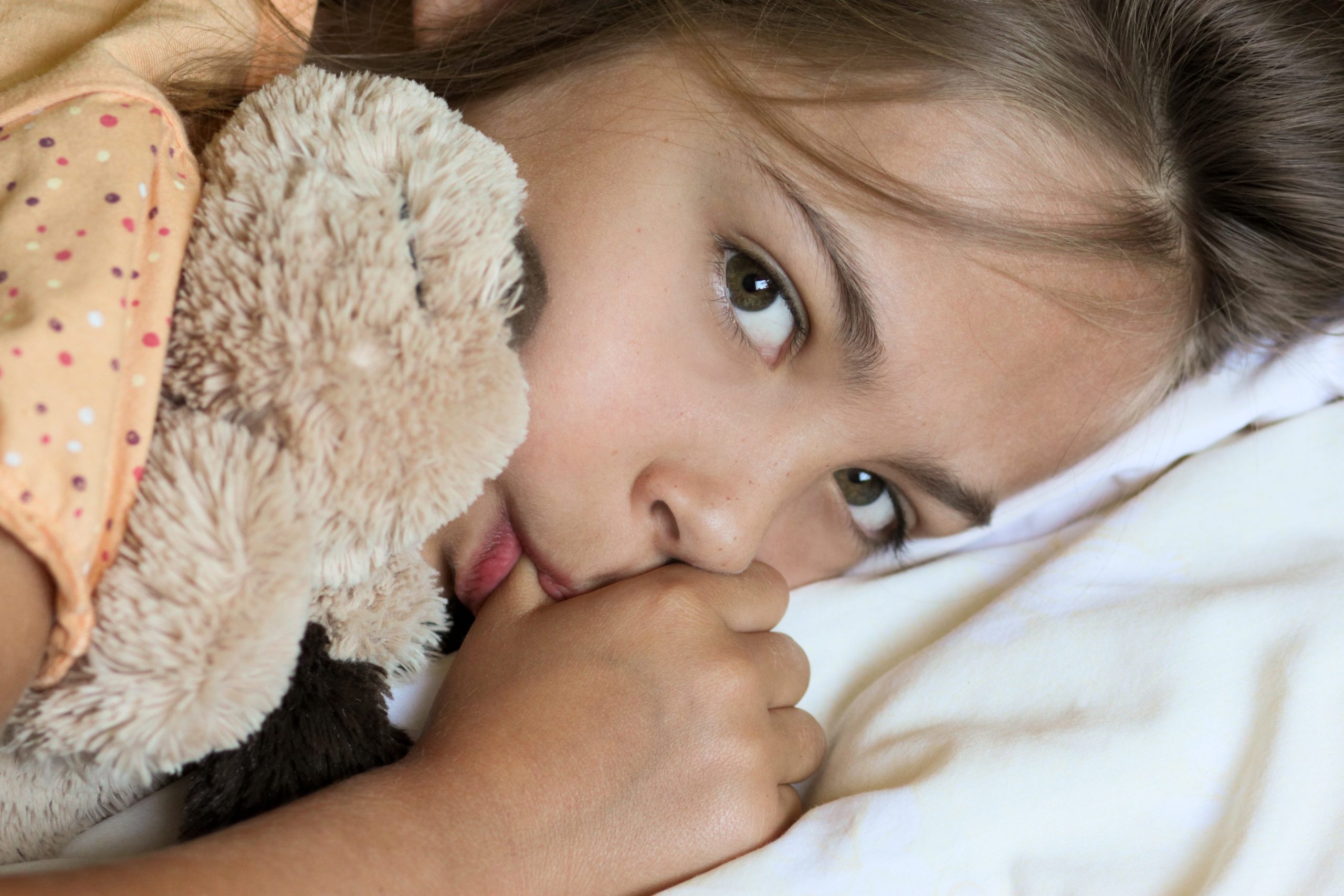 Votre enfant suce-t-il son pouce ? Voici ce que vous devez savoir sur ...