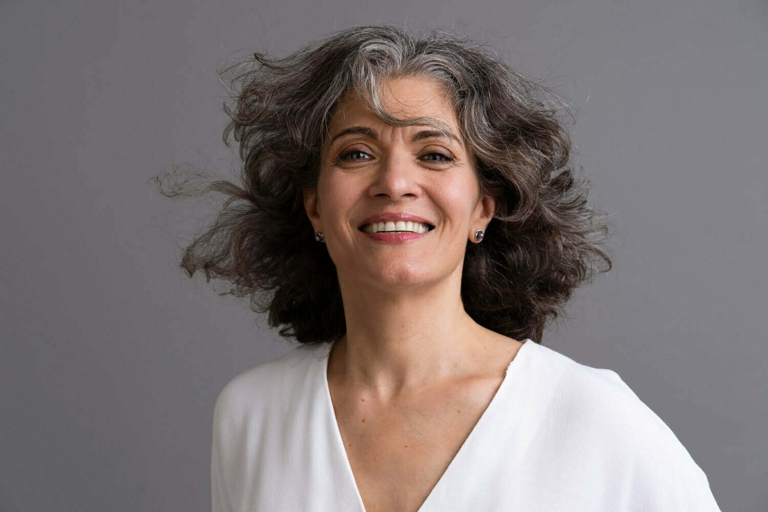 Having White Hair At A Young Age Can Be A Telltale Sign Of One Of These
