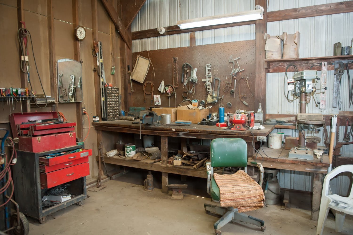 Les secrets pour bien organiser et ranger votre garage ou atelier