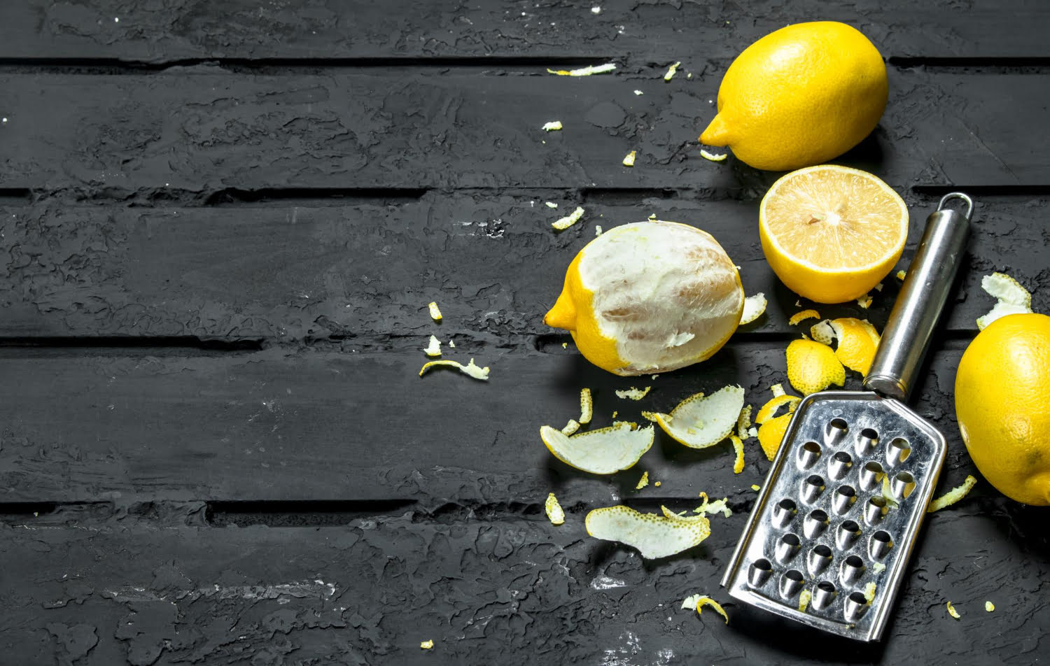 6 Utilisations surprenantes des écorces de citron